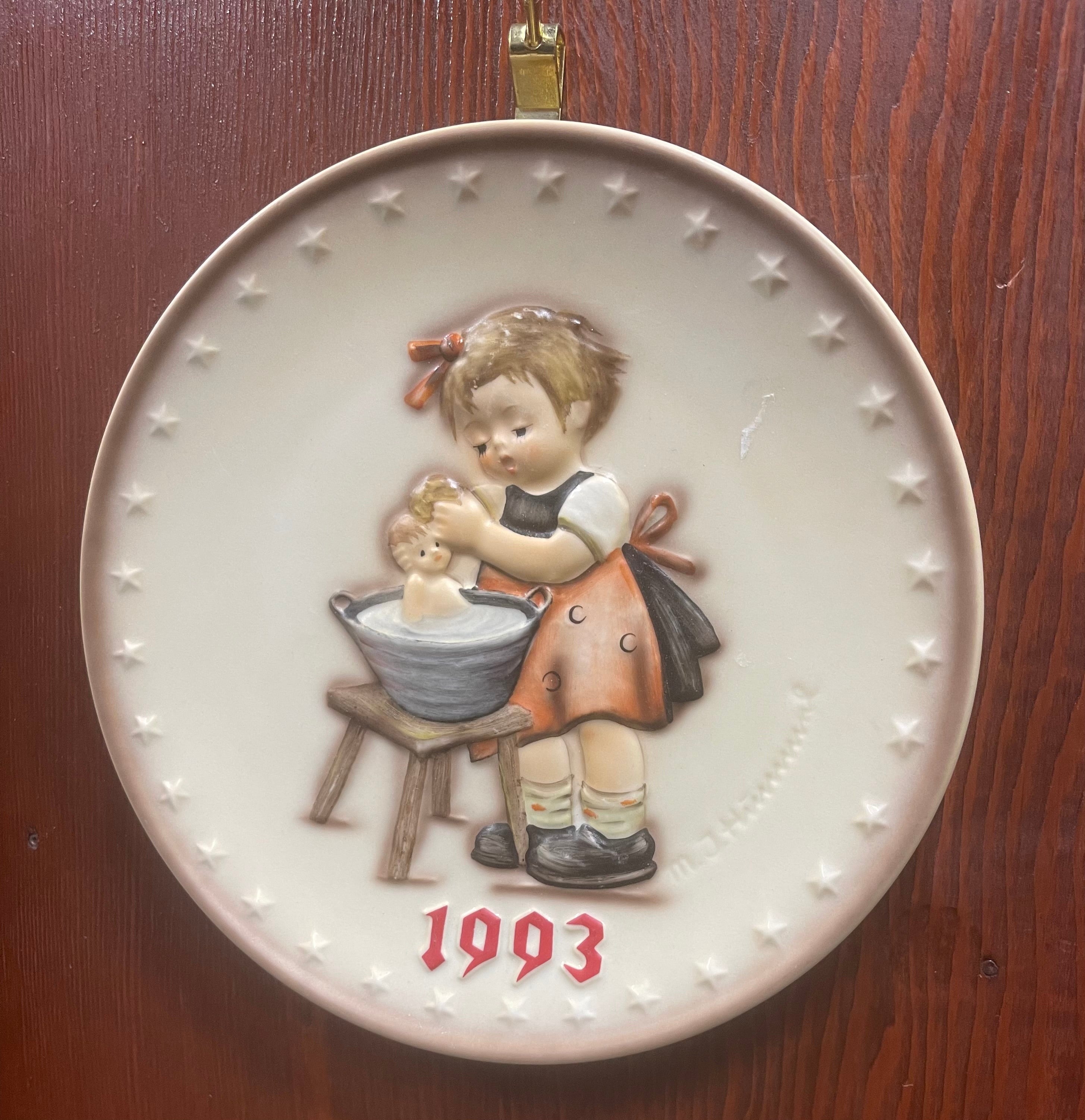 1993 Hummel Plate – Ersula's History Shop